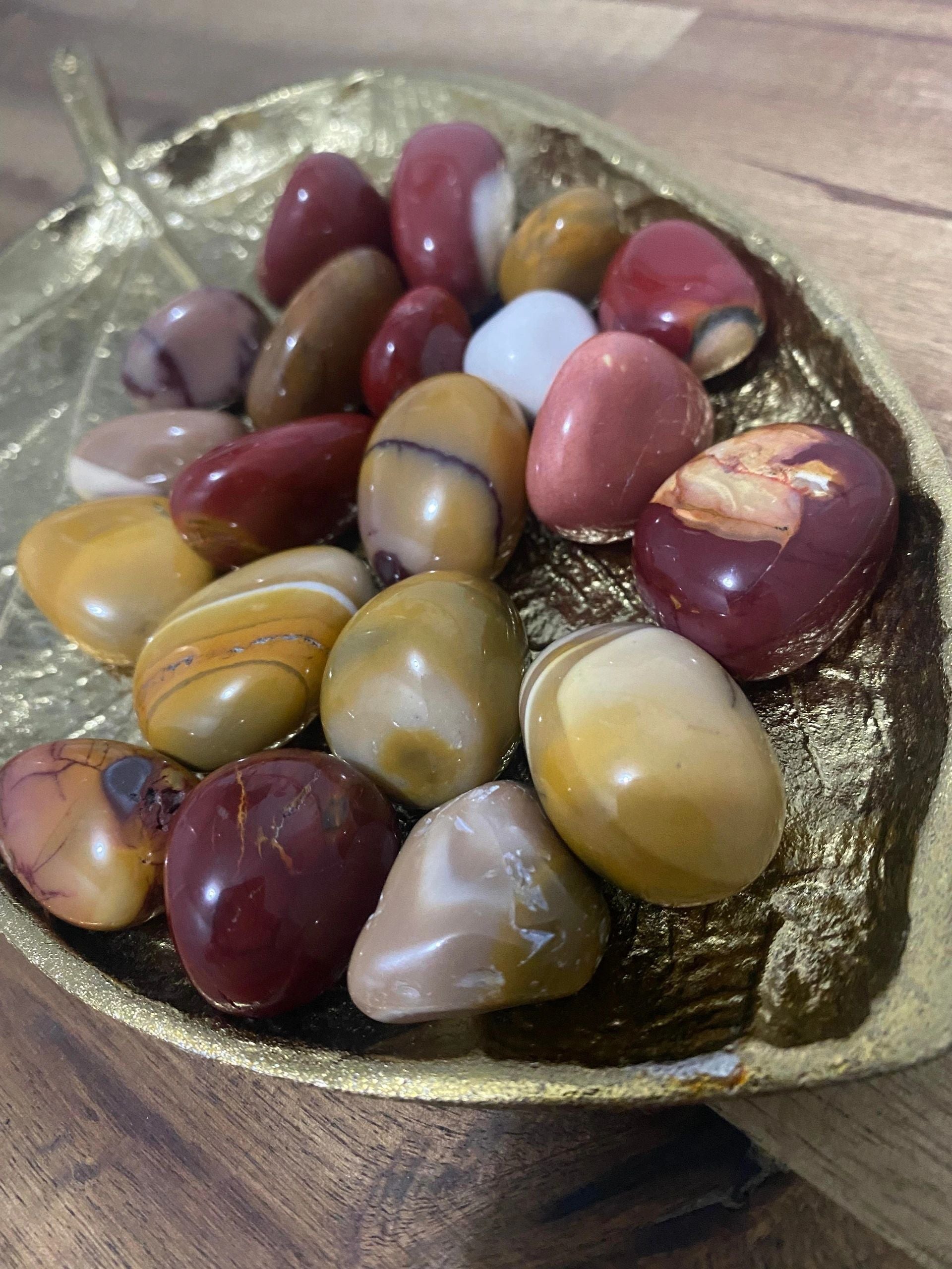 Mookaite Tumble Stone – Light & Insight