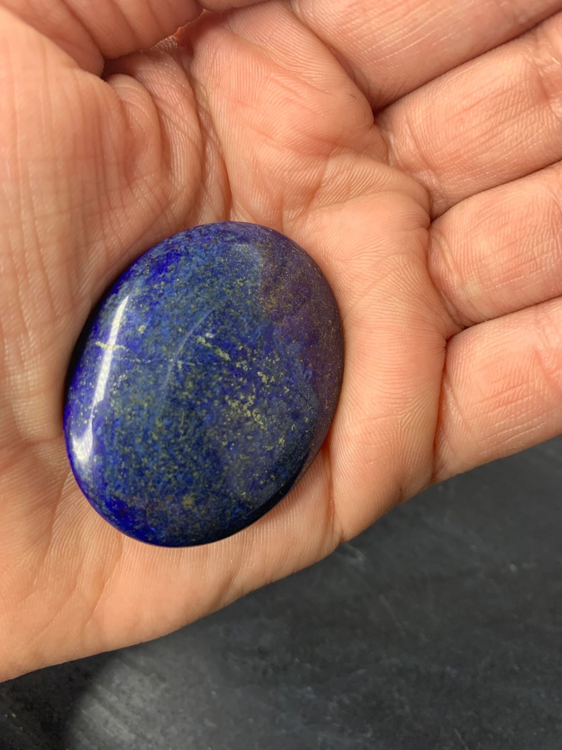 Lapis Lazuli Worry Stone – Light & Insight